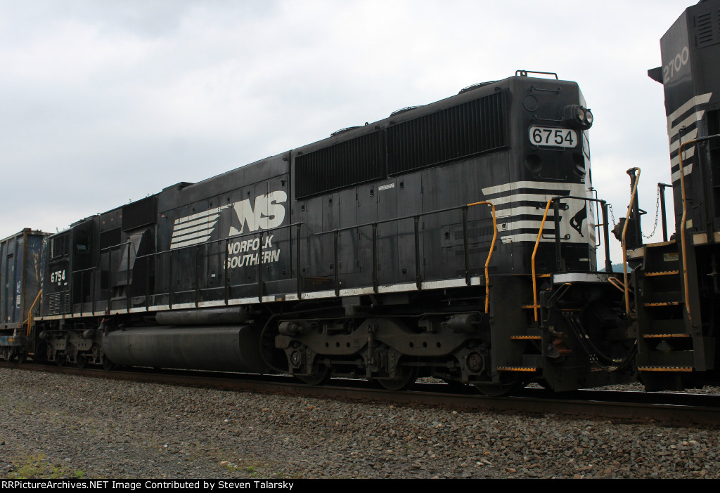 NS 6754
